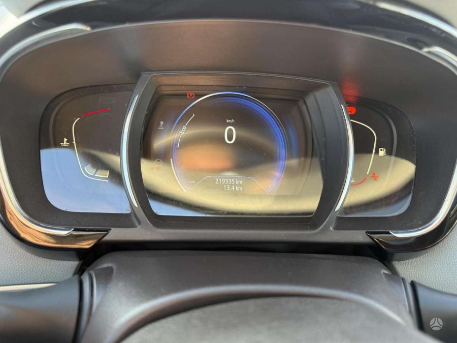 White Renault Espace 2015 in Kaunas, with an engine capacity of 1.60 L and mileage of 220 thousand km for 6150 €, photo 14 on AUTOMOTO.COM.LV