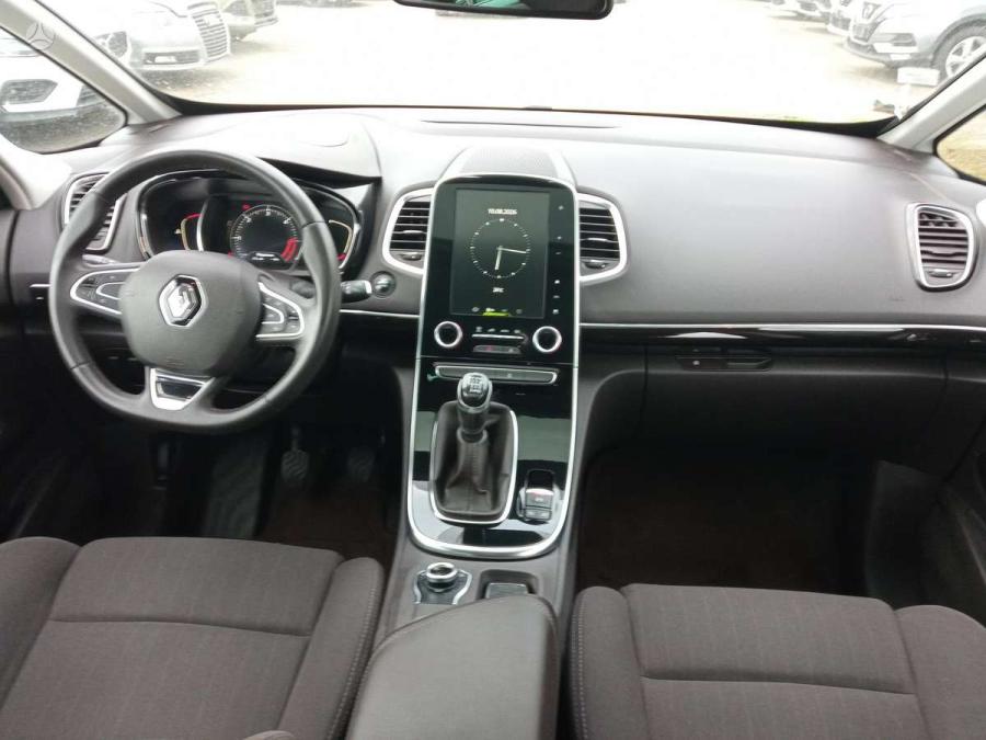 Balts Renault Espace 2015 Panevēža, ar dzinēja tilpumu 1.60 L un nobraukumu 252 tūkst. km par 6600 €, foto 21 vietnē AUTOMOTO.COM.LV
