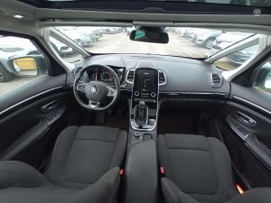 Balts Renault Espace 2015 Panevēža, ar dzinēja tilpumu 1.60 L un nobraukumu 252 tūkst. km par 6600 €, foto 22 vietnē AUTOMOTO.COM.LV
