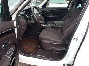 Balts Renault Espace 2015 Panevēža, ar dzinēja tilpumu 1.60 L un nobraukumu 252 tūkst. km par 6600 €, foto 25 vietnē AUTOMOTO.COM.LV