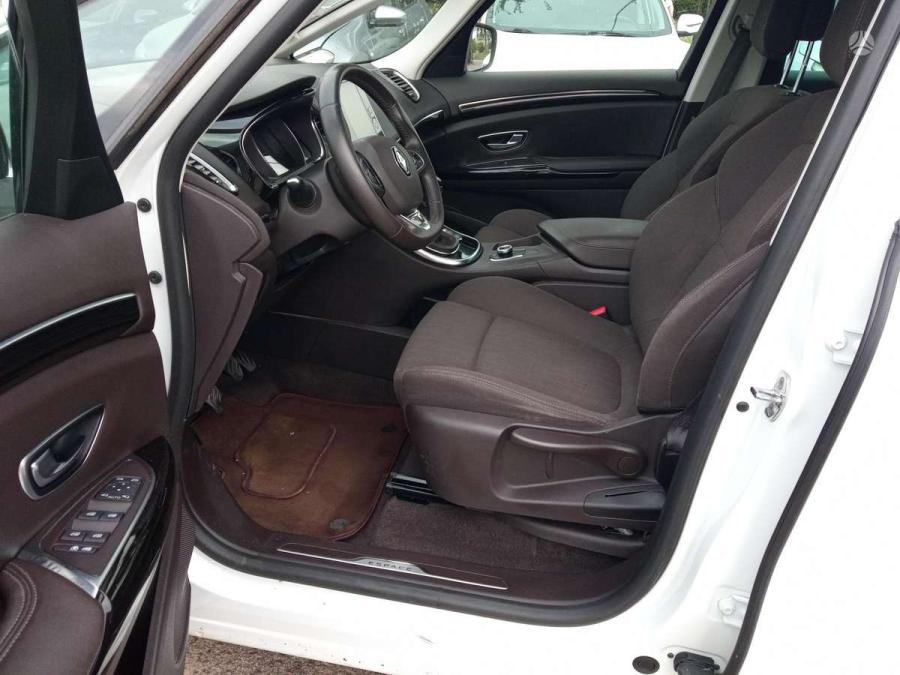 Balts Renault Espace 2015 Panevēža, ar dzinēja tilpumu 1.60 L un nobraukumu 252 tūkst. km par 6600 €, foto 25 vietnē AUTOMOTO.COM.LV