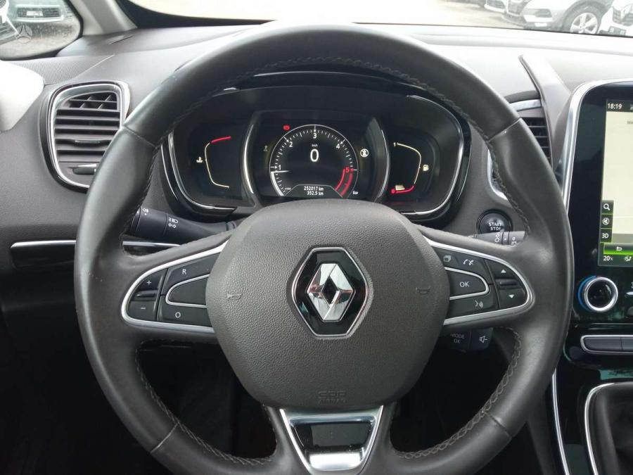 Balts Renault Espace 2015 Panevēža, ar dzinēja tilpumu 1.60 L un nobraukumu 252 tūkst. km par 6600 €, foto 31 vietnē AUTOMOTO.COM.LV