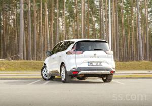 White Renault Espace 2016 in Riga, with an engine capacity of 1.60 L and mileage of 243 thousand km for 8890 €, photo 8 on AUTOMOTO.COM.LV