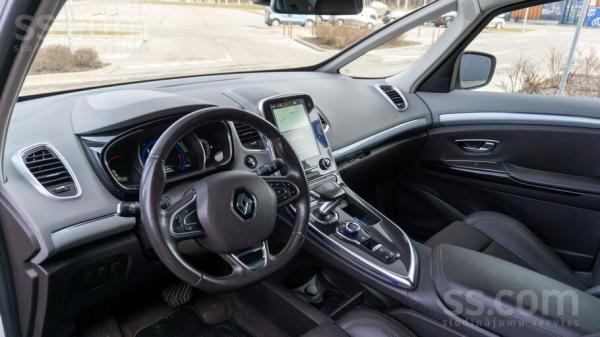 Balts Renault Espace 2016 Rīga, ar dzinēja tilpumu 1.60 L un nobraukumu 243 tūkst. km par 8890 €, foto 9 vietnē AUTOMOTO.COM.LV