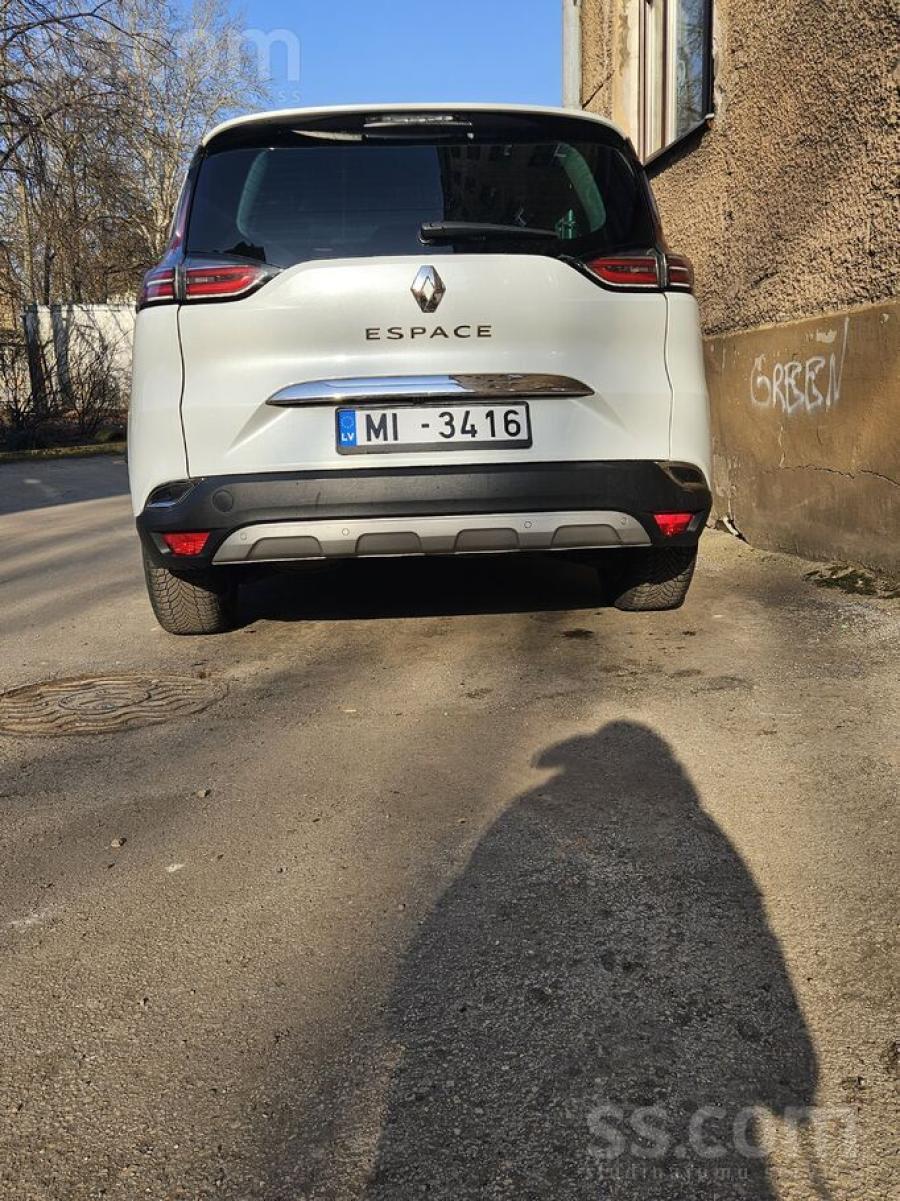 White Renault Espace 2016 in Riga, with an engine capacity of 1.60 L and mileage of 242 thousand km for 9950 €, photo 6 on AUTOMOTO.COM.LV