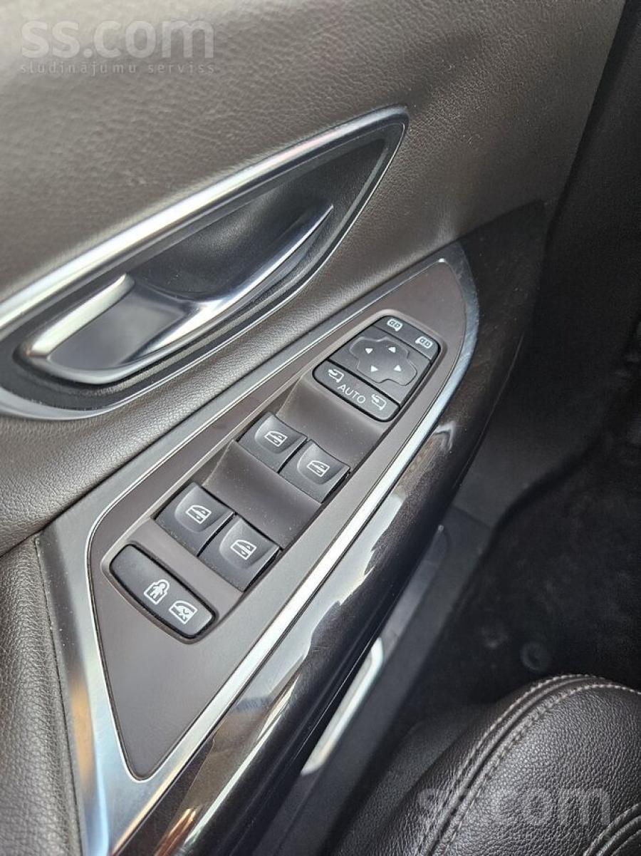 White Renault Espace 2016 in Riga, with an engine capacity of 1.60 L and mileage of 242 thousand km for 9950 €, photo 10 on AUTOMOTO.COM.LV