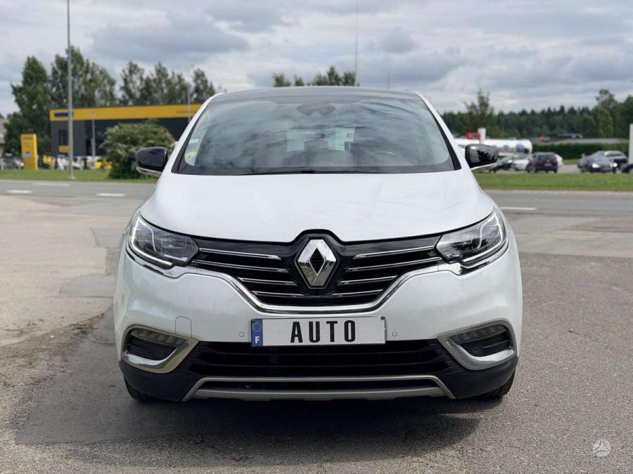 White Renault Espace 2017 in Taurage, with an engine capacity of 1.60 L and mileage of 180 thousand km for 9499 €, photo 3 on AUTOMOTO.COM.LV