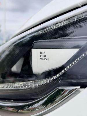 White Renault Espace 2017 in Taurage, with an engine capacity of 1.60 L and mileage of 180 thousand km for 9499 €, photo 4 on AUTOMOTO.COM.LV