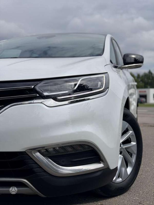 Balts Renault Espace 2017 Tauragė, ar dzinēja tilpumu 1.60 L un nobraukumu 180 tūkst. km par 9499 €, foto 4 vietnē AUTOMOTO.COM.LV