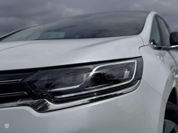 Balts Renault Espace 2017 Tauragė, ar dzinēja tilpumu 1.60 L un nobraukumu 180 tūkst. km par 9499 €, foto 5 vietnē AUTOMOTO.COM.LV
