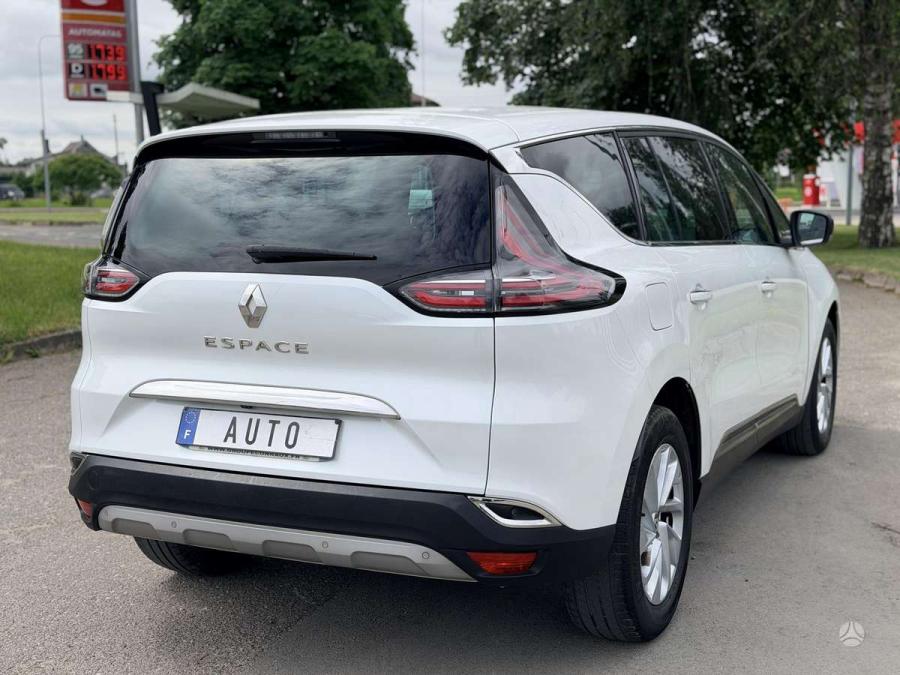 White Renault Espace 2017 in Taurage, with an engine capacity of 1.60 L and mileage of 180 thousand km for 9499 €, photo 14 on AUTOMOTO.COM.LV