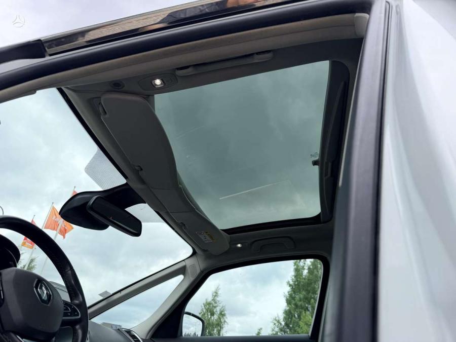 White Renault Espace 2017 in Taurage, with an engine capacity of 1.60 L and mileage of 180 thousand km for 9499 €, photo 32 on AUTOMOTO.COM.LV