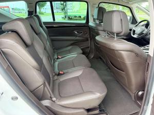 White Renault Espace 2017 in Taurage, with an engine capacity of 1.60 L and mileage of 180 thousand km for 9499 €, photo 35 on AUTOMOTO.COM.LV