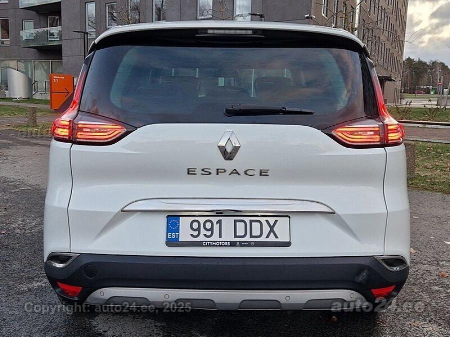 Balts Renault Espace 2016 Tallina, ar dzinēja tilpumu 1.60 L un nobraukumu 128 tūkst. km par 13990 €, foto 7 vietnē AUTOMOTO.COM.LV