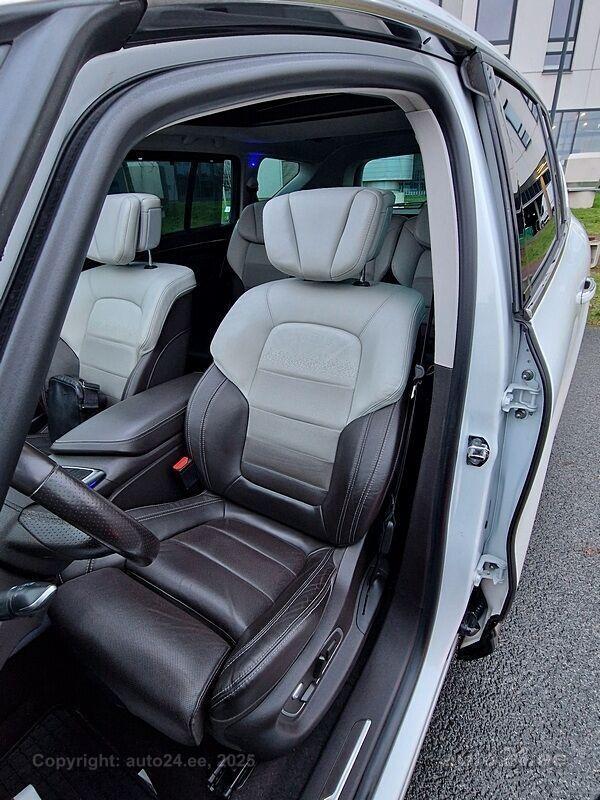White Renault Espace 2016 in Tallinn, with an engine capacity of 1.60 L and mileage of 128 thousand km for 13990 €, photo 11 on AUTOMOTO.COM.LV