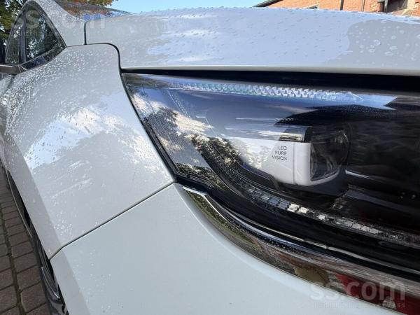 White Renault Espace 2018 in Riga, with an engine capacity of 1.60 L and mileage of 247 thousand km for 11900 €, photo 11 on AUTOMOTO.COM.LV