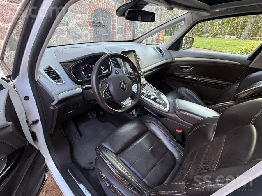 White Renault Espace 2018 in Riga, with an engine capacity of 1.60 L and mileage of 247 thousand km for 11900 €, photo 13 on AUTOMOTO.COM.LV
