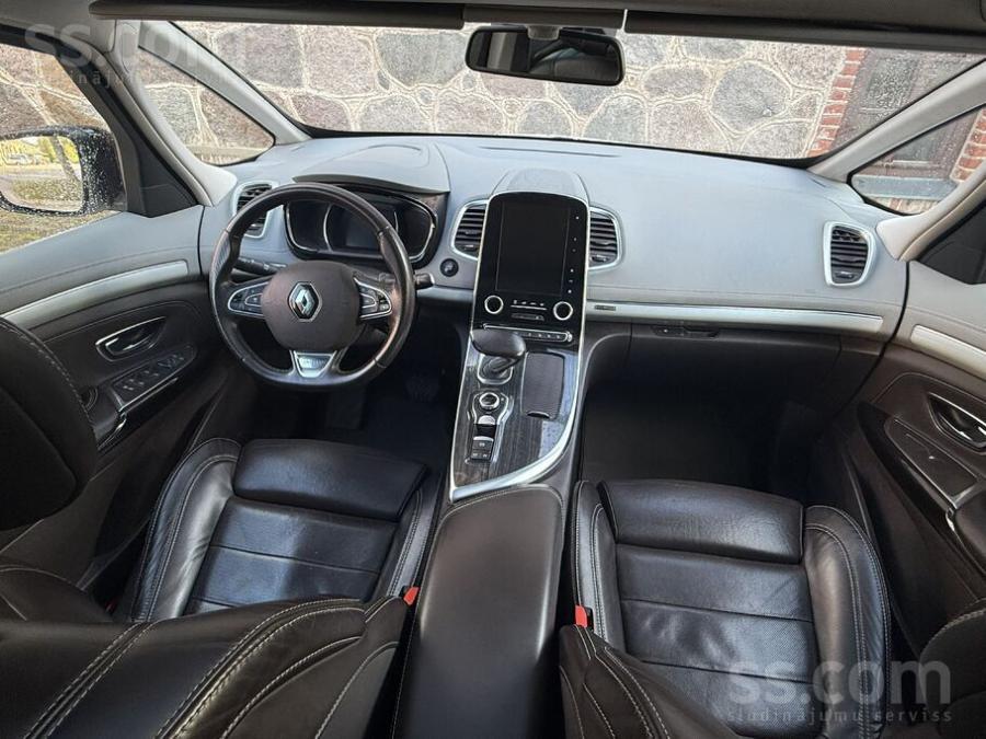 White Renault Espace 2018 in Riga, with an engine capacity of 1.60 L and mileage of 247 thousand km for 11900 €, photo 17 on AUTOMOTO.COM.LV