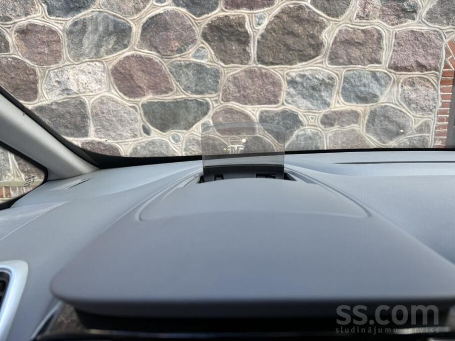 White Renault Espace 2018 in Riga, with an engine capacity of 1.60 L and mileage of 247 thousand km for 11900 €, photo 28 on AUTOMOTO.COM.LV