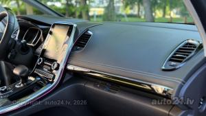 Yellow Renault Espace 2015 in Tallinn, with an engine capacity of 1.60 L and mileage of 265 thousand km for 8999 €, photo 19 on AUTOMOTO.COM.LV