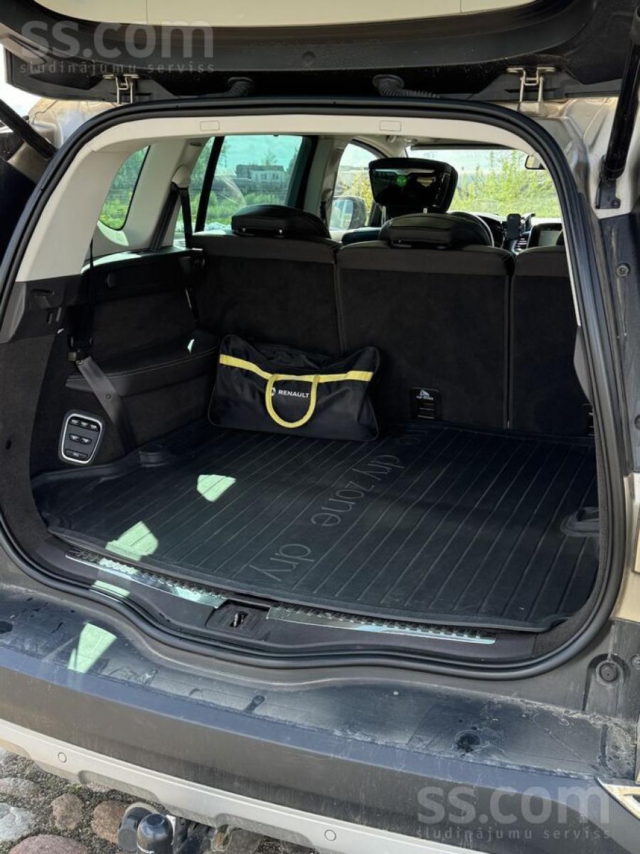 Dzeltens Renault Espace 2015 Daugavpils, ar dzinēja tilpumu 1.60 L un nobraukumu 194 tūkst. km par 10500 €, foto 12 vietnē AUTOMOTO.COM.LV