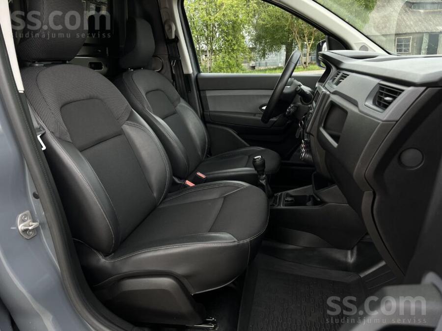 Pelēks Renault Express 2022 Cēsis, ar dzinēja tilpumu 1.50 L un nobraukumu 87 tūkst. km par 9500 €, foto 11 vietnē AUTOMOTO.COM.LV