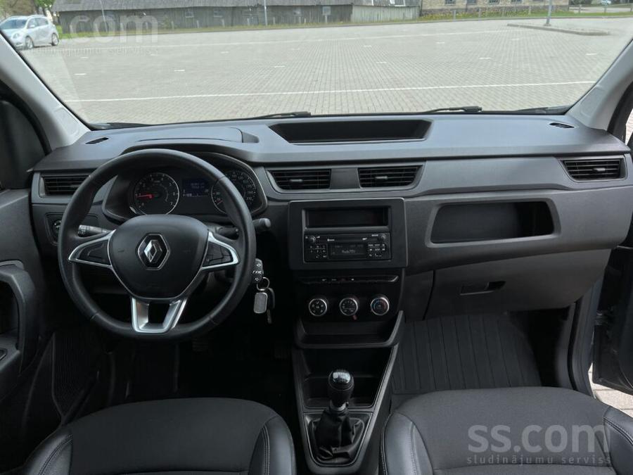 Pelēks Renault Express 2022 Cēsis, ar dzinēja tilpumu 1.50 L un nobraukumu 87 tūkst. km par 9500 €, foto 12 vietnē AUTOMOTO.COM.LV