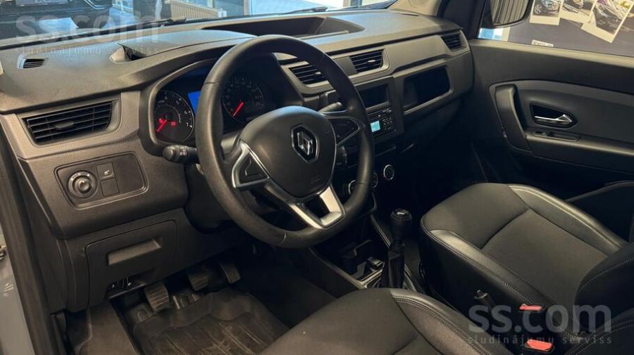 Grey Renault Express 2022 in Riga, with an engine capacity of 1.50 L and mileage of 71 thousand km for 10990 €, photo 9 on AUTOMOTO.COM.LV