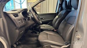 Grey Renault Express 2022 in Riga, with an engine capacity of 1.50 L and mileage of 71 thousand km for 10990 €, photo 10 on AUTOMOTO.COM.LV