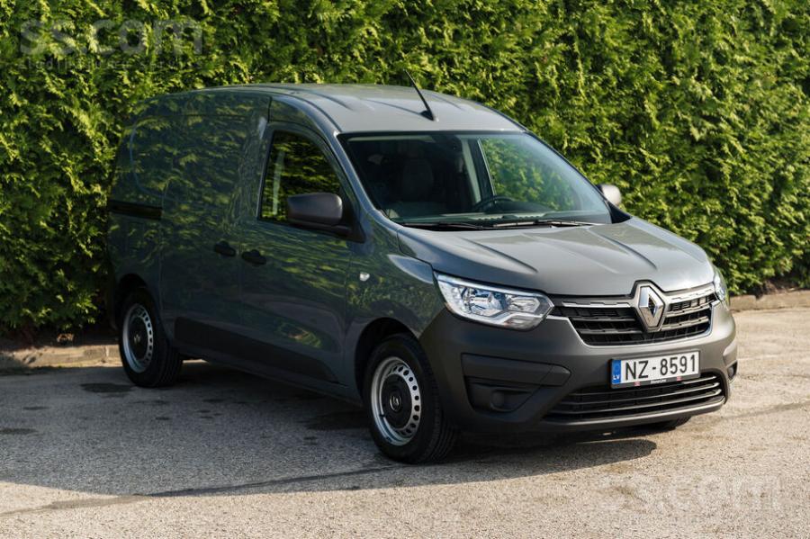 Grey Renault Express 2024 in Riga, with an engine capacity of 1.50 L and mileage of 36 thousand km for 14500 €, photo 4 on AUTOMOTO.COM.LV