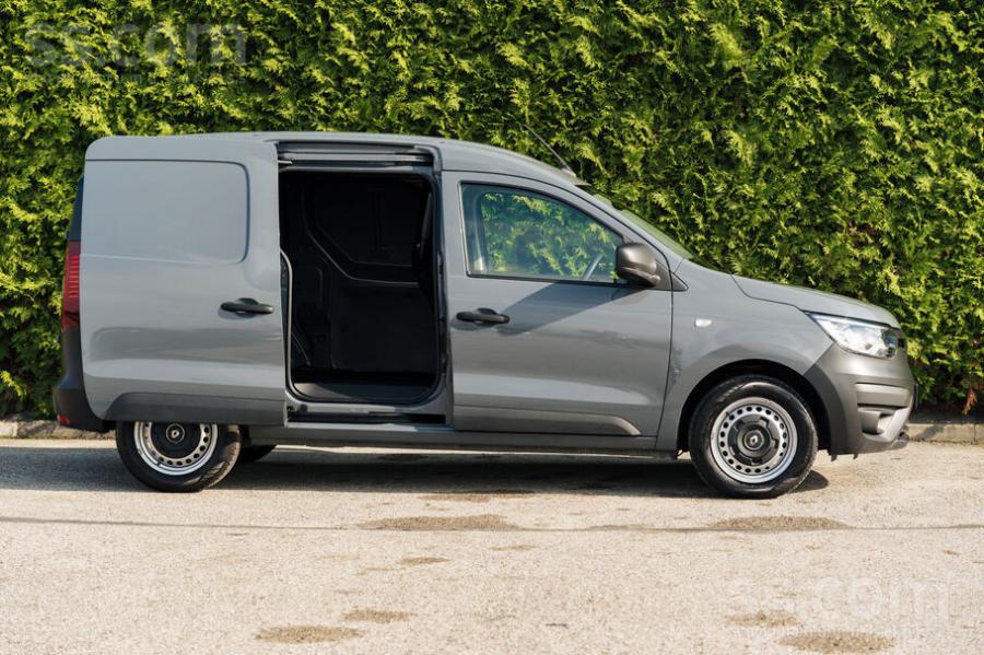Grey Renault Express 2024 in Riga, with an engine capacity of 1.50 L and mileage of 36 thousand km for 14500 €, photo 6 on AUTOMOTO.COM.LV