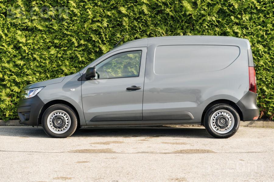 Grey Renault Express 2024 in Riga, with an engine capacity of 1.50 L and mileage of 36 thousand km for 14500 €, photo 11 on AUTOMOTO.COM.LV