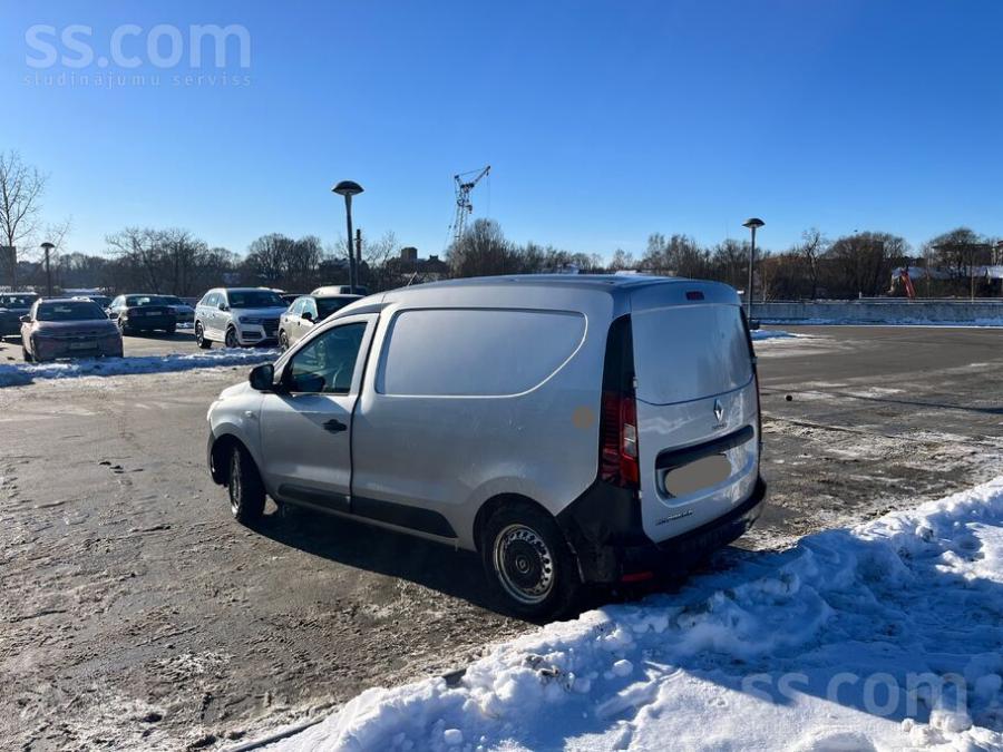 Renault Express 2022 Rīga, ar dzinēja tilpumu 1.50 L un nobraukumu 130 tūkst. km par 9700 €, foto 4 vietnē AUTOMOTO.COM.LV