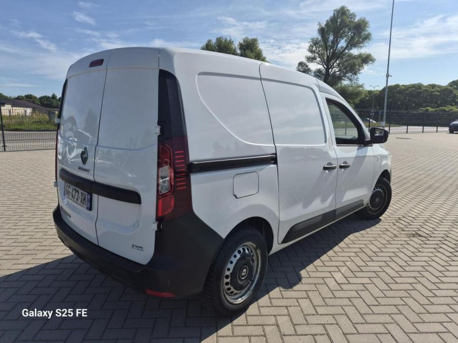 Renault Express 2022 Tauragė, ar dzinēja tilpumu 1.30 L un nobraukumu 92 tūkst. km par 5300 €, foto 4 vietnē AUTOMOTO.COM.LV