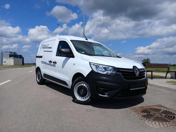 White Renault Express 2021 in Marijampole, with an engine capacity of 1.46 L and mileage of 124 thousand km for 8150 €, photo 5 on AUTOMOTO.COM.LV