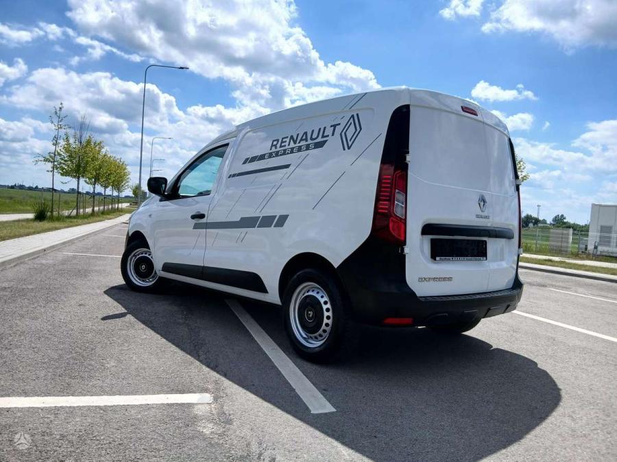 White Renault Express 2021 in Marijampole, with an engine capacity of 1.46 L and mileage of 124 thousand km for 8150 €, photo 7 on AUTOMOTO.COM.LV