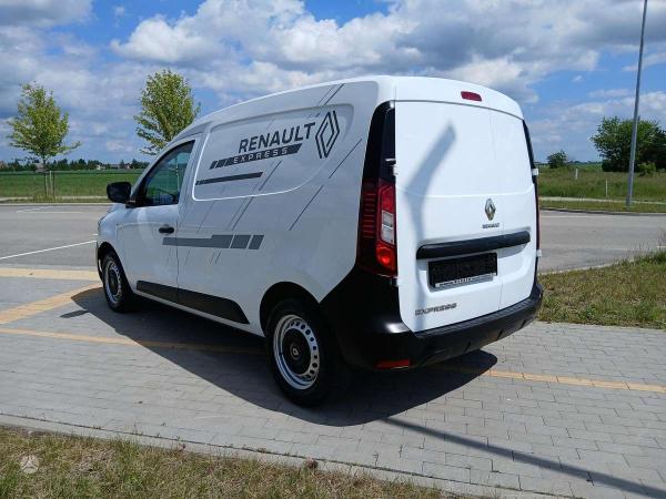 White Renault Express 2021 in Marijampole, with an engine capacity of 1.46 L and mileage of 124 thousand km for 8150 €, photo 9 on AUTOMOTO.COM.LV