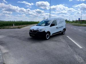 White Renault Express 2021 in Marijampole, with an engine capacity of 1.46 L and mileage of 124 thousand km for 8150 €, photo 14 on AUTOMOTO.COM.LV