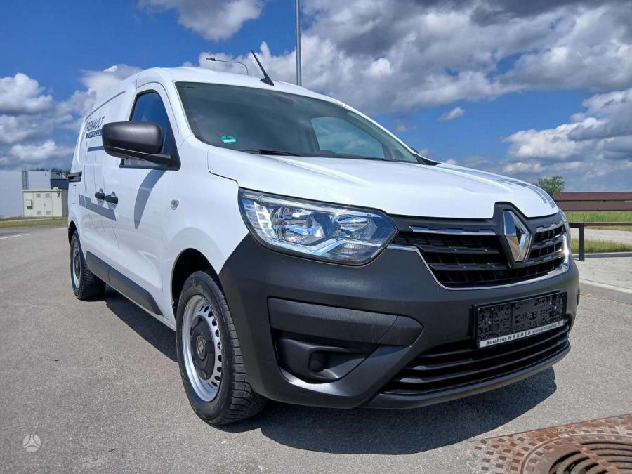 White Renault Express 2021 in Marijampole, with an engine capacity of 1.46 L and mileage of 124 thousand km for 8150 €, photo 16 on AUTOMOTO.COM.LV