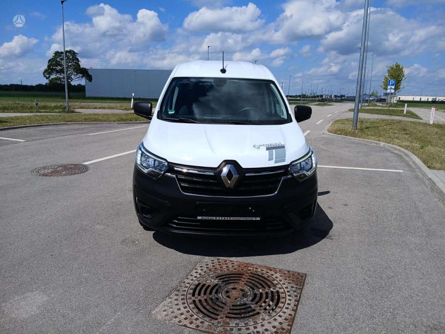 White Renault Express 2021 in Marijampole, with an engine capacity of 1.46 L and mileage of 124 thousand km for 8150 €, photo 20 on AUTOMOTO.COM.LV