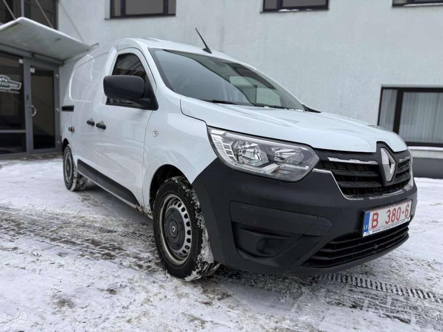 Balts Renault Express 2022 Rīga, ar dzinēja tilpumu 1.50 L un nobraukumu 74 tūkst. km par 9950 €, foto 1 vietnē AUTOMOTO.COM.LV
