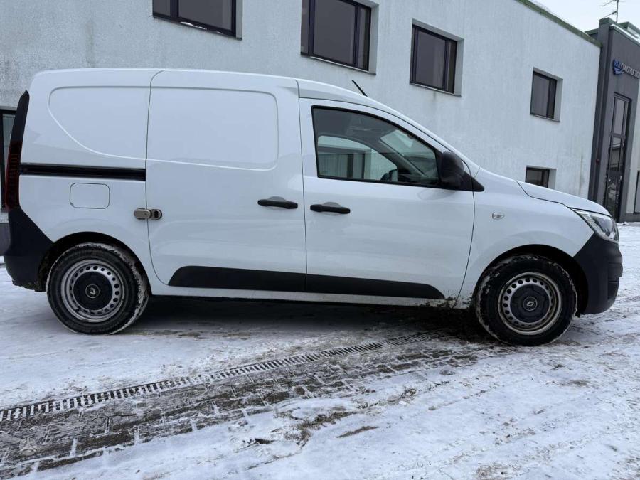 Balts Renault Express 2022 Rīga, ar dzinēja tilpumu 1.50 L un nobraukumu 74 tūkst. km par 9950 €, foto 3 vietnē AUTOMOTO.COM.LV