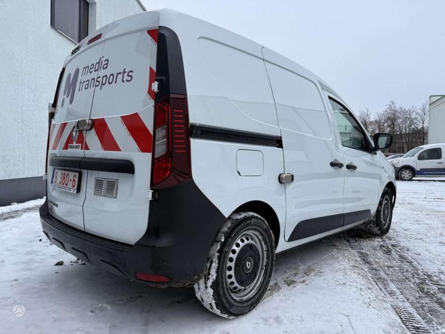 Balts Renault Express 2022 Rīga, ar dzinēja tilpumu 1.50 L un nobraukumu 74 tūkst. km par 9950 €, foto 4 vietnē AUTOMOTO.COM.LV