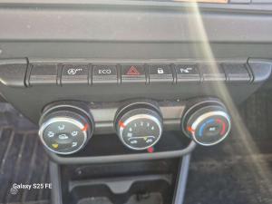 White Renault Express 2022 in Taurage, with an engine capacity of 1.30 L and mileage of 92 thousand km for 6413 €, photo 15 on AUTOMOTO.COM.LV