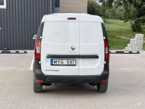 Balts Renault Express 2022 Kelmė, ar dzinēja tilpumu 1.40 L un nobraukumu 15 tūkst. km par 10100 €, foto 6 vietnē AUTOMOTO.COM.LV