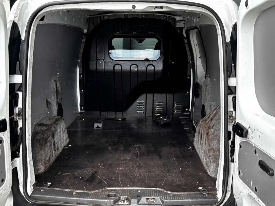 Balts Renault Express 2023 Viļņa, ar dzinēja tilpumu 1.30 L un nobraukumu 50 tūkst. km par 12000 €, foto 8 vietnē AUTOMOTO.COM.LV