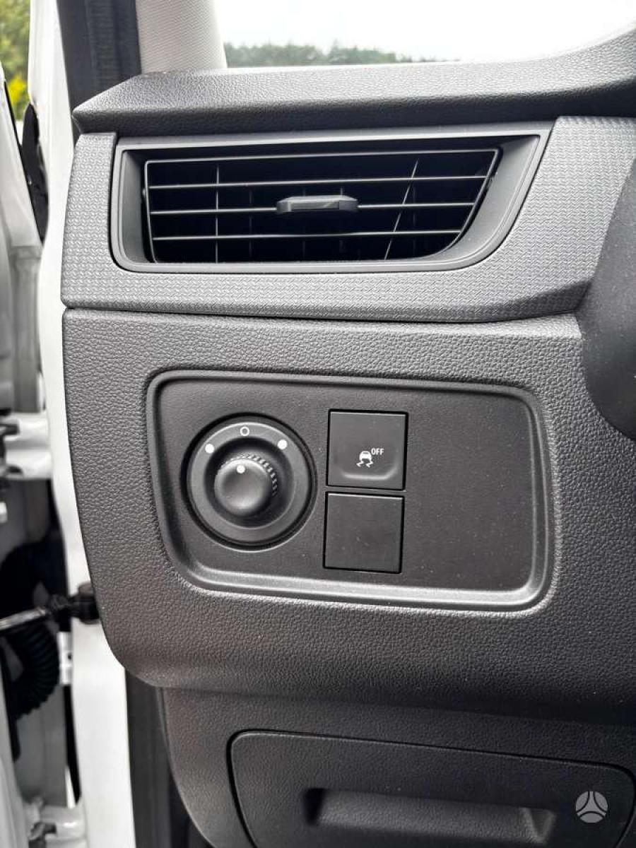 Balts Renault Express 2023 Viļņa, ar dzinēja tilpumu 1.30 L un nobraukumu 50 tūkst. km par 12000 €, foto 12 vietnē AUTOMOTO.COM.LV
