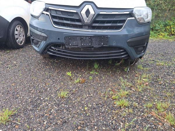 White Renault Express 2023 in Taurage, with an engine capacity of 1.50 L and mileage of 900 thousand km for 2700 €, photo 6 on AUTOMOTO.COM.LV