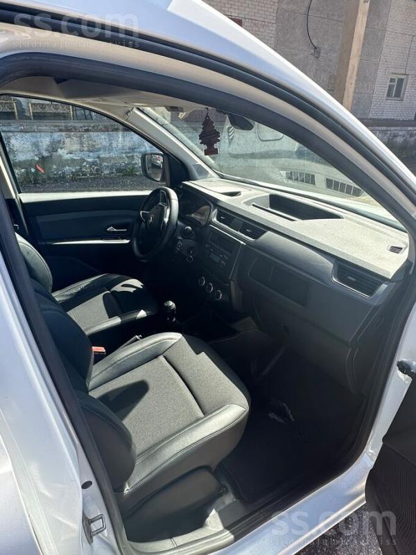 White Renault Express 2021 in Jurmala, with an engine capacity of 1.50 L and mileage of 129 thousand km for 7500 €, photo 2 on AUTOMOTO.COM.LV
