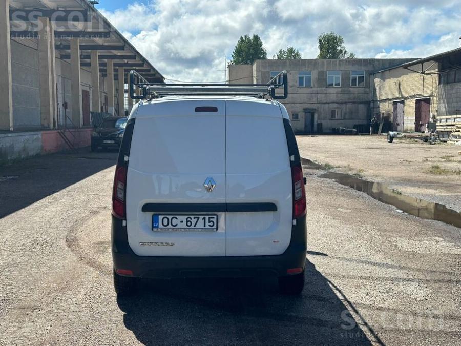 Balts Renault Express 2021 Jūrmala, ar dzinēja tilpumu 1.50 L un nobraukumu 129 tūkst. km par 7500 €, foto 6 vietnē AUTOMOTO.COM.LV